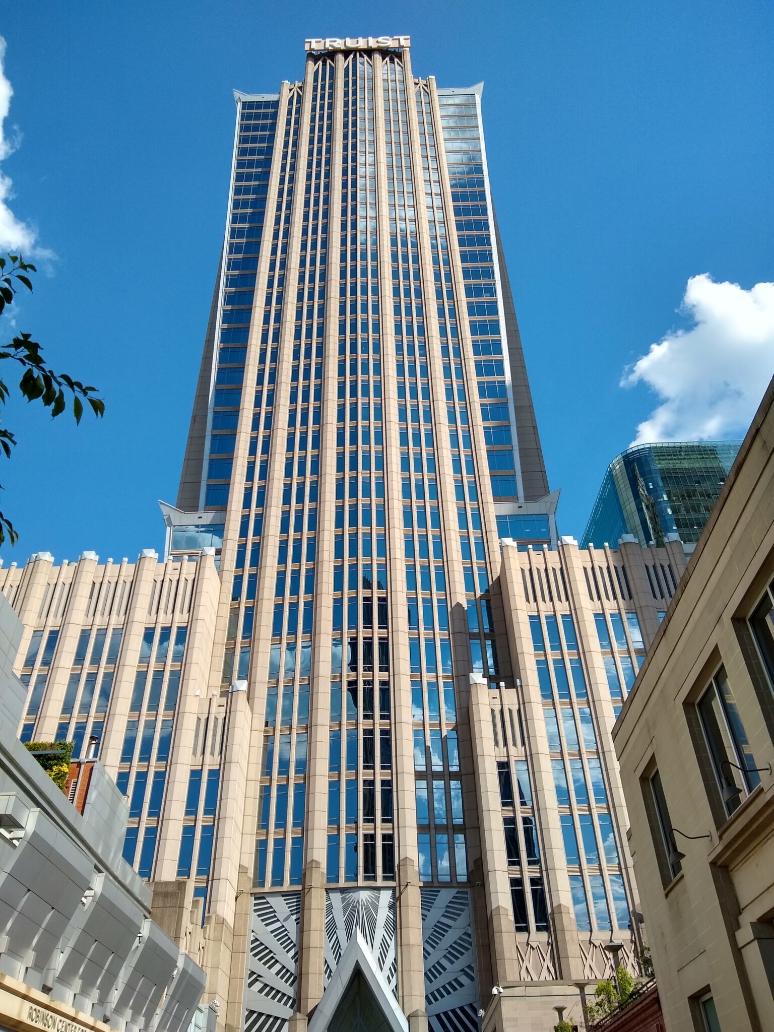 Truist's Beau Cummins leaves Charlotte bank - Business North Carolina